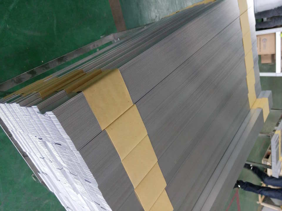 Micro Channel Multiport Extruded Aluminum Radiator Tube For Automobile ...